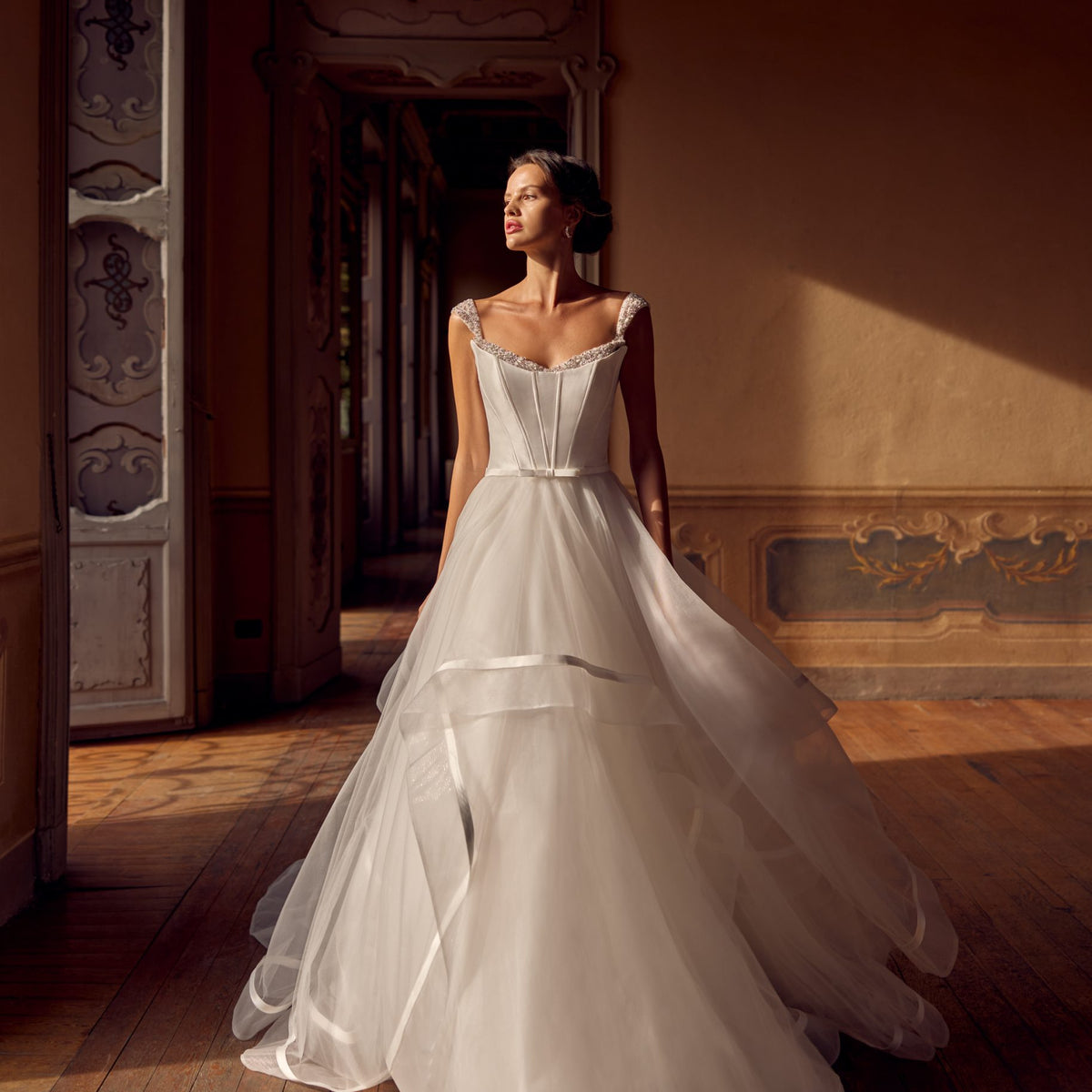 Hollis-Luxe by Randy Fenoli – Boutique JAGA
